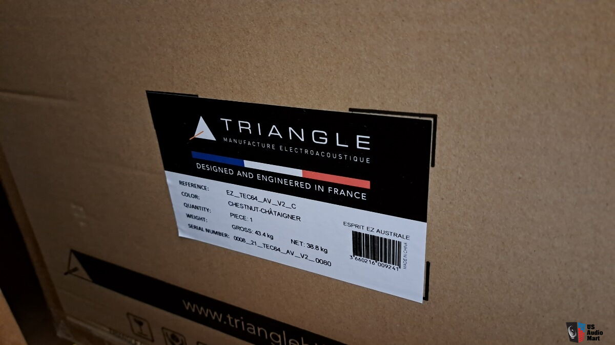 Triangle Australe speakers NIB Chestnut finish