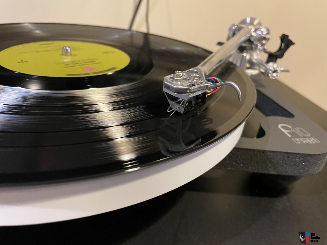 Rega Planar P10 Turntable with Apheta 3 Cartridge Photo #4659726 - US ...