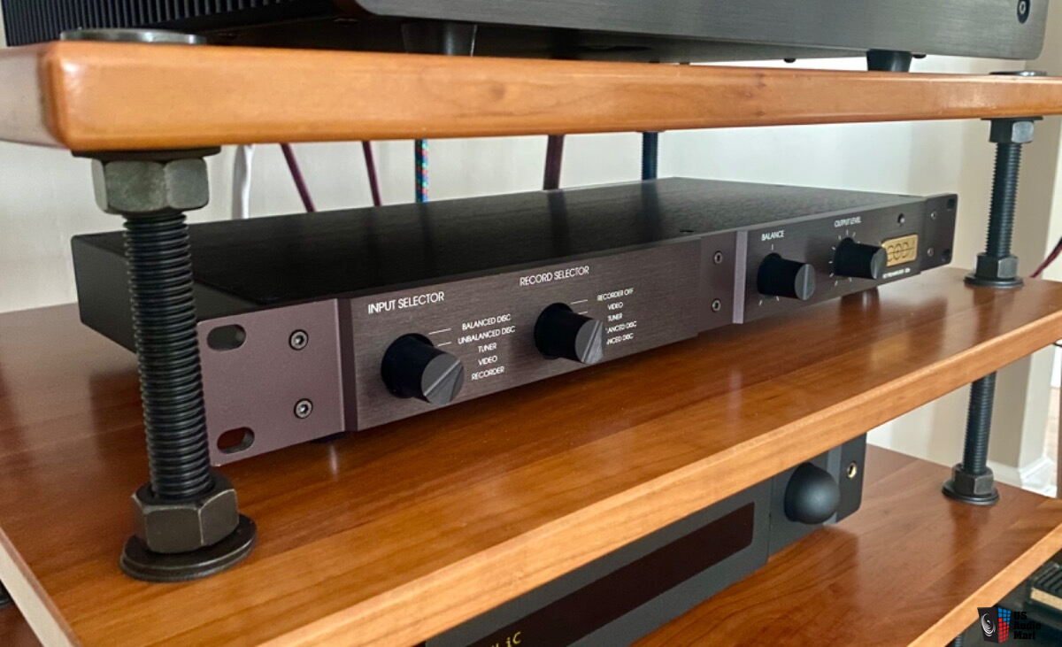 Coda Technologies FET 02b Preamplifier RCA/BALANCED In and Out Pristine ...