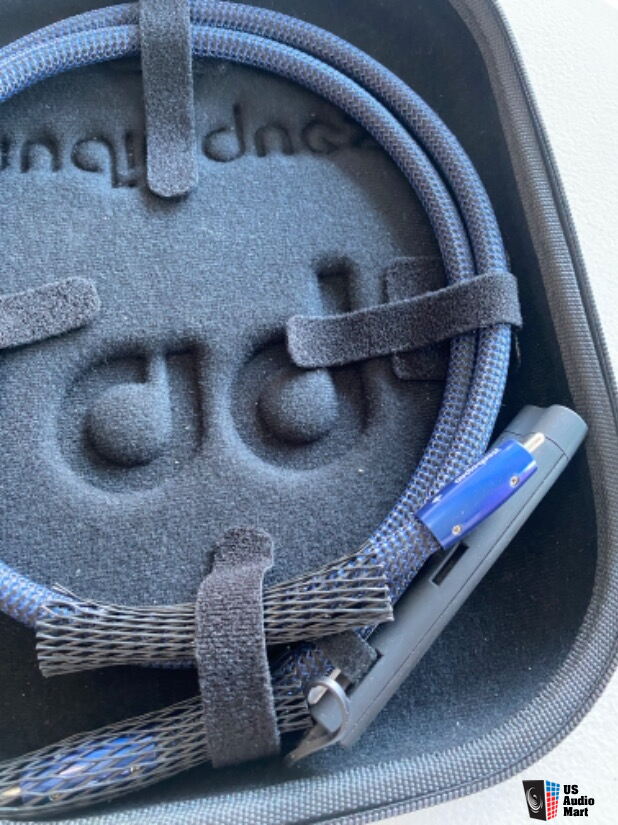 Audioquest Water Interconnect cable 1.5M , RCA Pair Photo #4663542 - US ...
