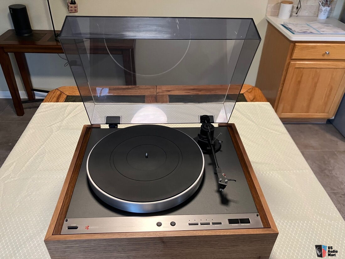 Kyocera PL-701 Fully Automatic Turntable, Walnut base, MANY extras ...