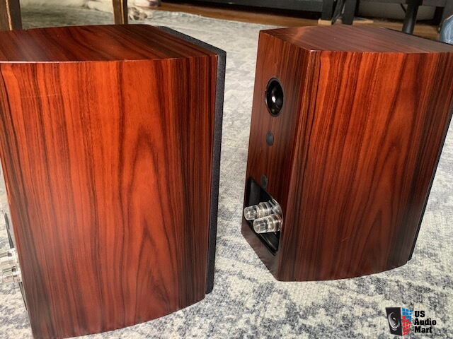 Era Design 4 Bookshelf Speakers in Beautiful Rosewood Veneer Photo ...