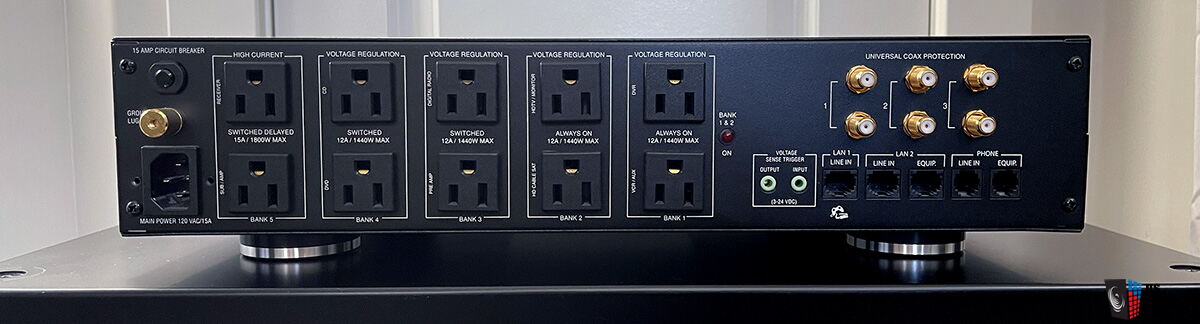 Panamax M5400-PM 11 Outlet Home Theater Power Conditioner/ Surge ...