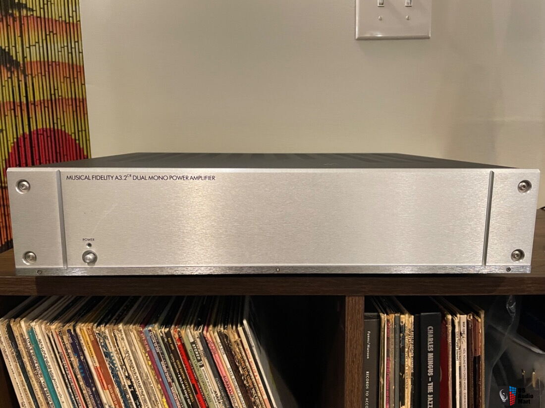 Musical Fidelity A3.2cr Dual Mono Amplifier Photo #4671353 - US Audio Mart