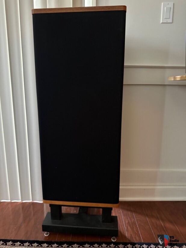 Vandersteen Model 2 speakers with original boxes and stands Photo ...