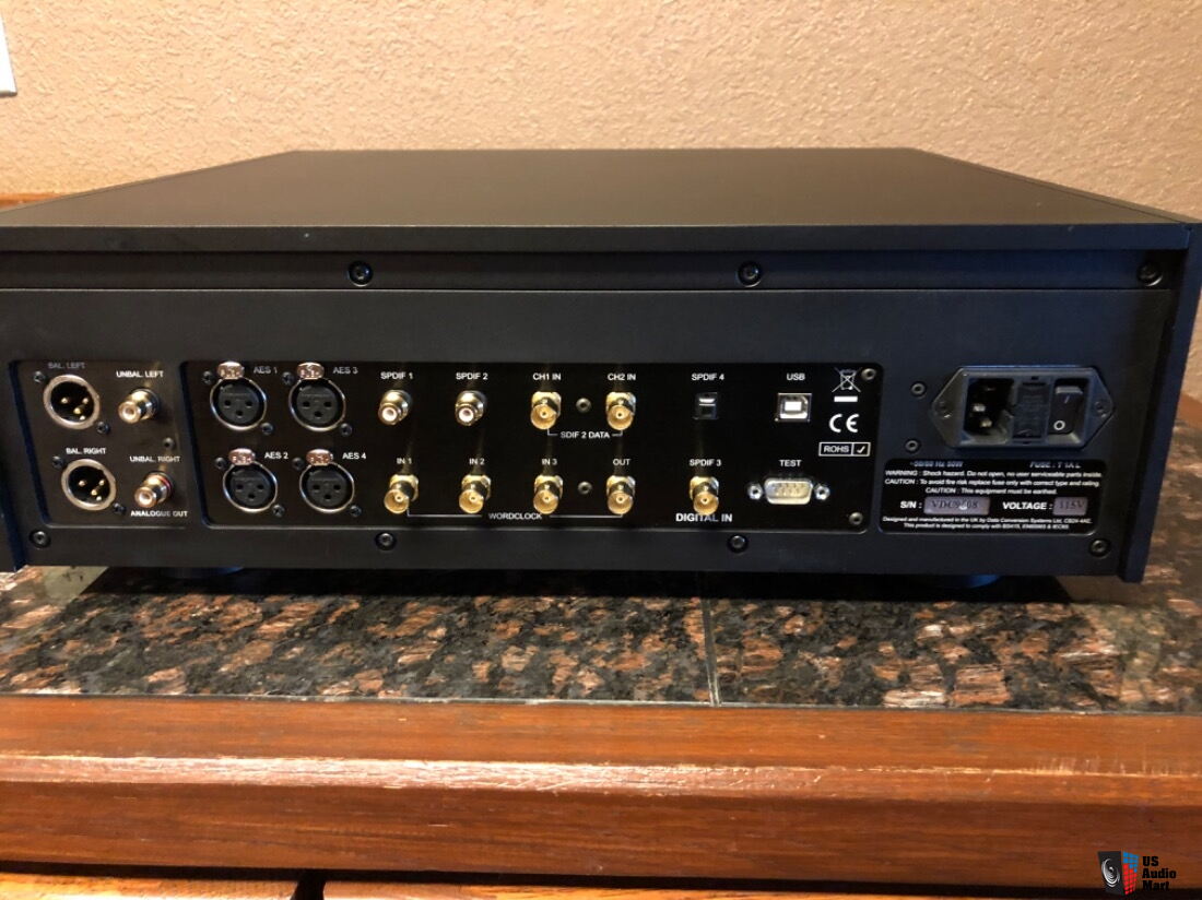 DCS Vivaldi DAC, Vivaldi Upsampler (streamer), Vivaldi Master Clock in ...