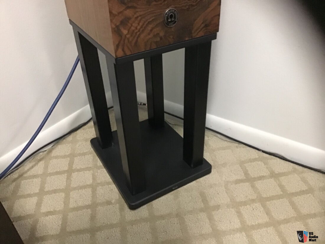 Omega Flagship SAM with Custom built Skyland 4P20 stands Photo #4677836 ...