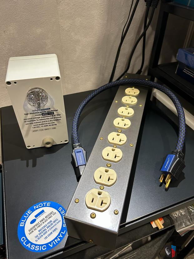 Audience AR2P-TOS & CablePro Revalation III Power Strip Photo #4681670 ...
