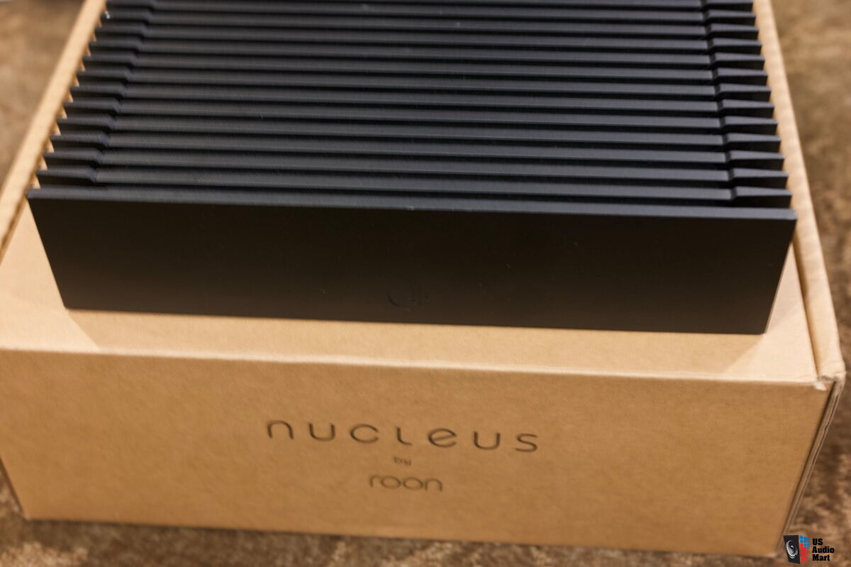 Roon Nucleus...... one owner..... updated BIOS....... excellent! Photo ...