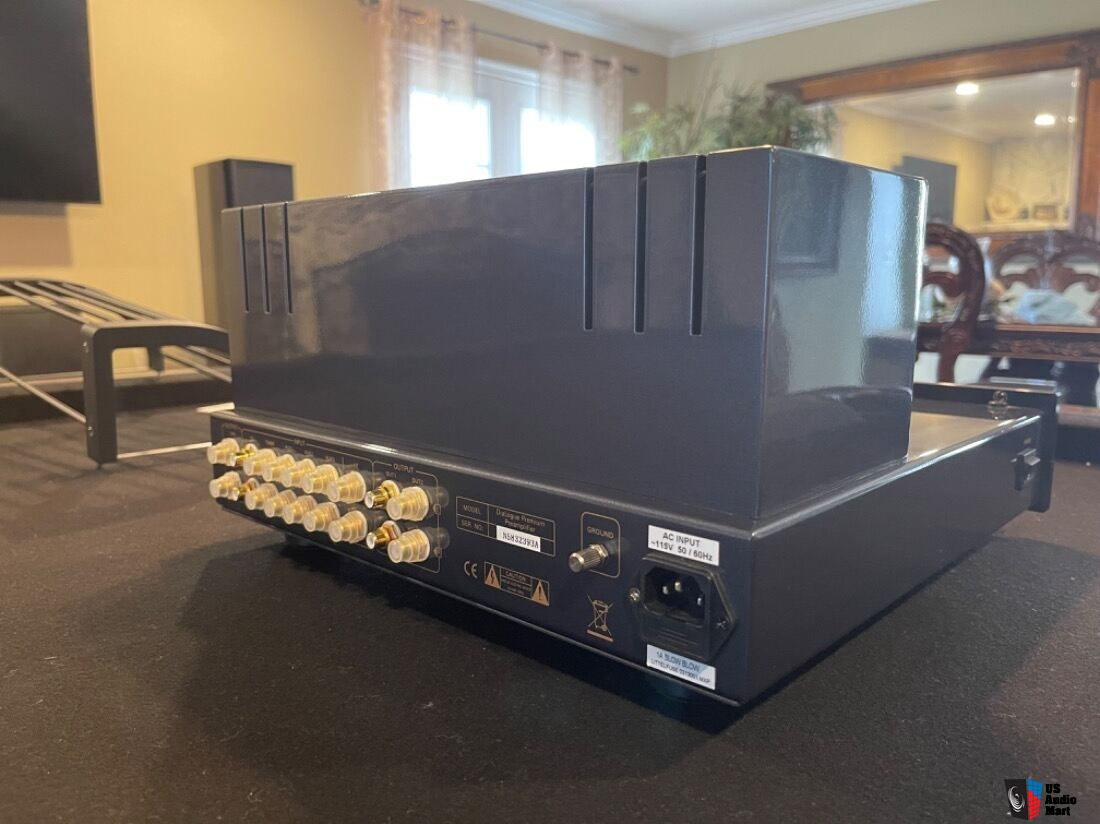 Primaluna Dialogue Premium preamplifier with Brimar tubes Photo ...