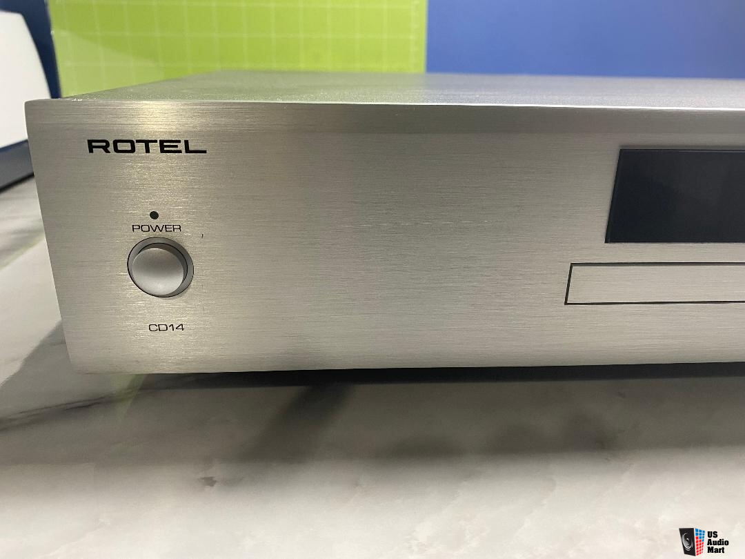 Rotel - CD Player - CD-14 SILVER with remote Photo #4686598 - US Audio Mart