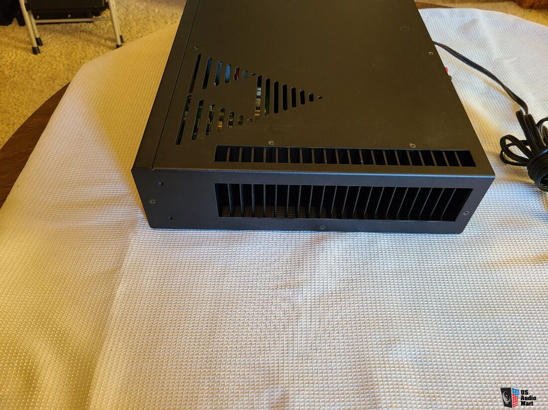 Triad Platinum 1000 watt subwoofer amplifier for 15-21" subs Photo ...