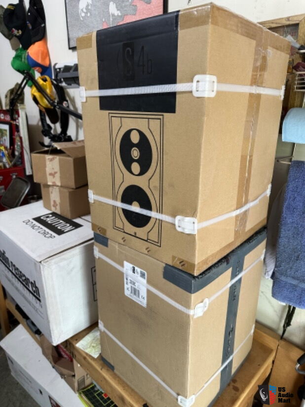 Perlisten S4b Gloss Ebony THX speakers NIB For Sale - US Audio Mart