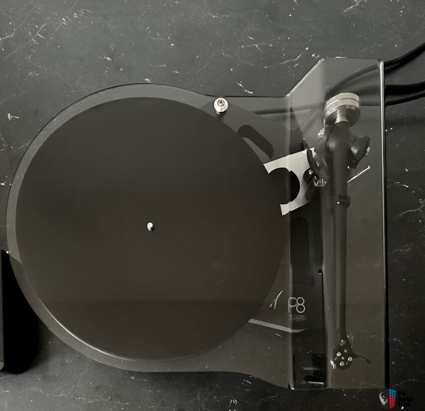 Rega Planar P8 Turntable + Apheta 2 Cartridge + Original Box and ...