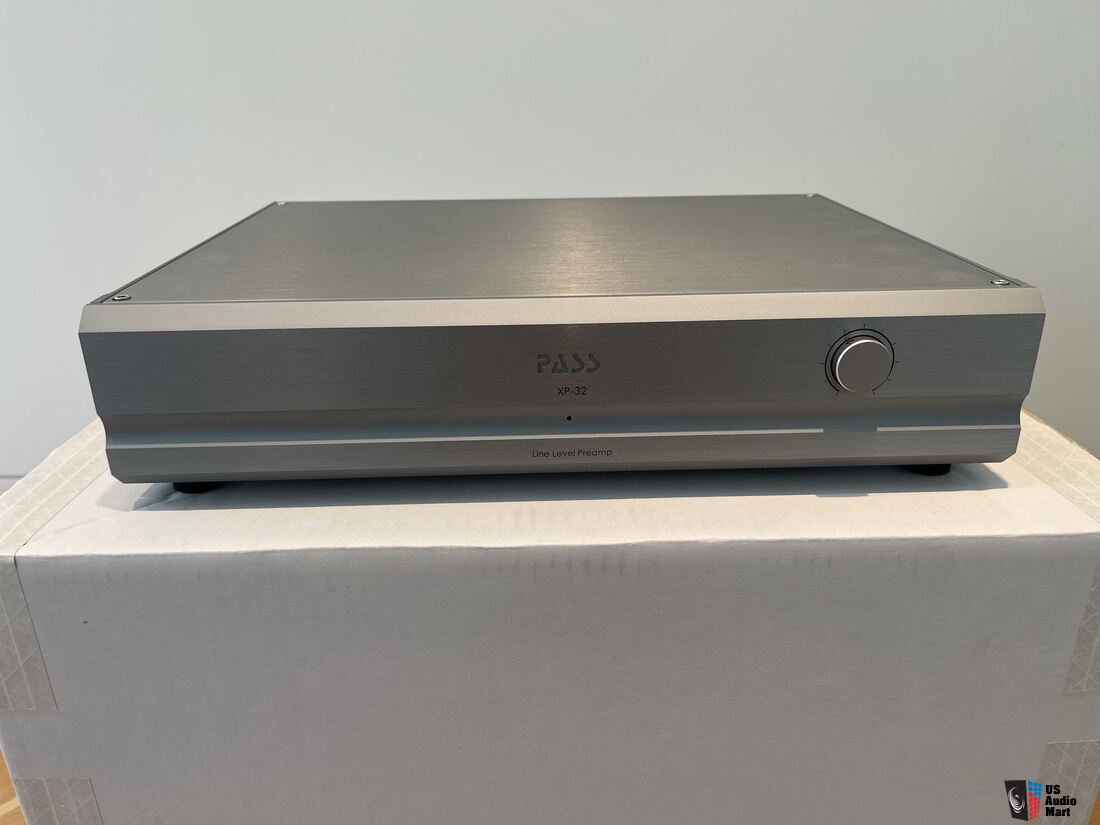 Pass Labs XP-32 Line Stage Photo #4696512 - US Audio Mart