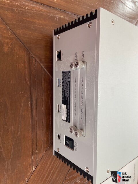 Aurender ACS 100 in Silver. No Drives Photo #4706693 - US Audio Mart
