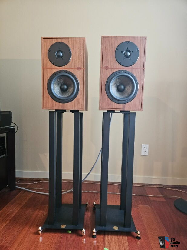 Revival Audio Atalante 3 with matching stand - Made in France by head ...
