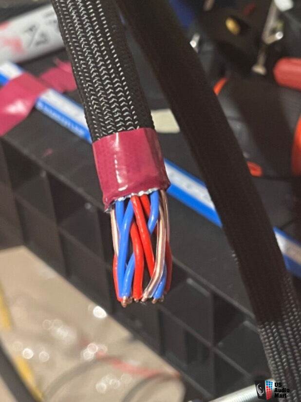 Neotech NEP-3200 Power Cable with Furutech FI-48(Ag) Connectors Photo ...