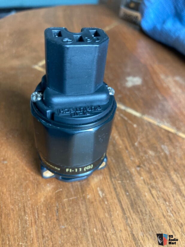 Furutech FI-11G AC Power Cable IEC Connector (Gold) Photo #4720011 - US ...
