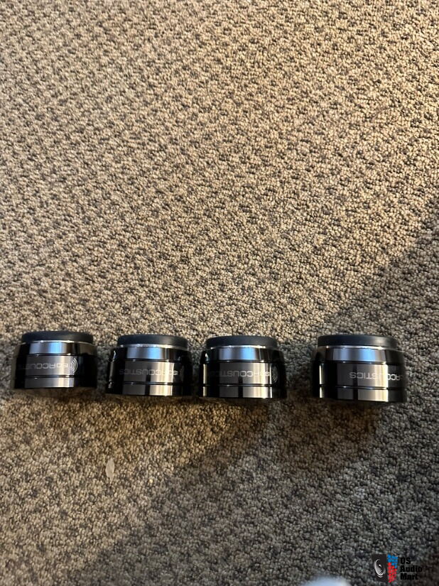 isoacoustics gaia-titan theis 70 speaker isolators/ with carpet spikes ...