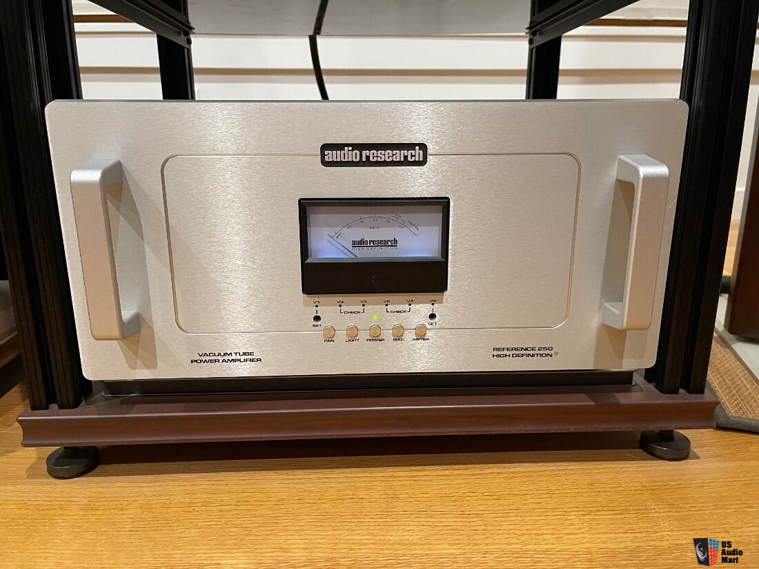 Audio Research Class-A REF-250SE tube mono amps For Sale - US Audio Mart