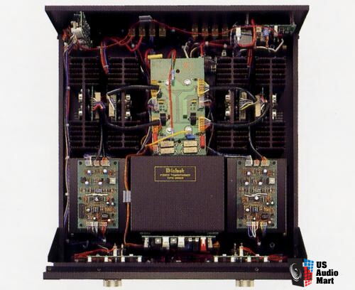 McIntosh MC 300 POWER Amplifier Photo #4729289 - US Audio Mart