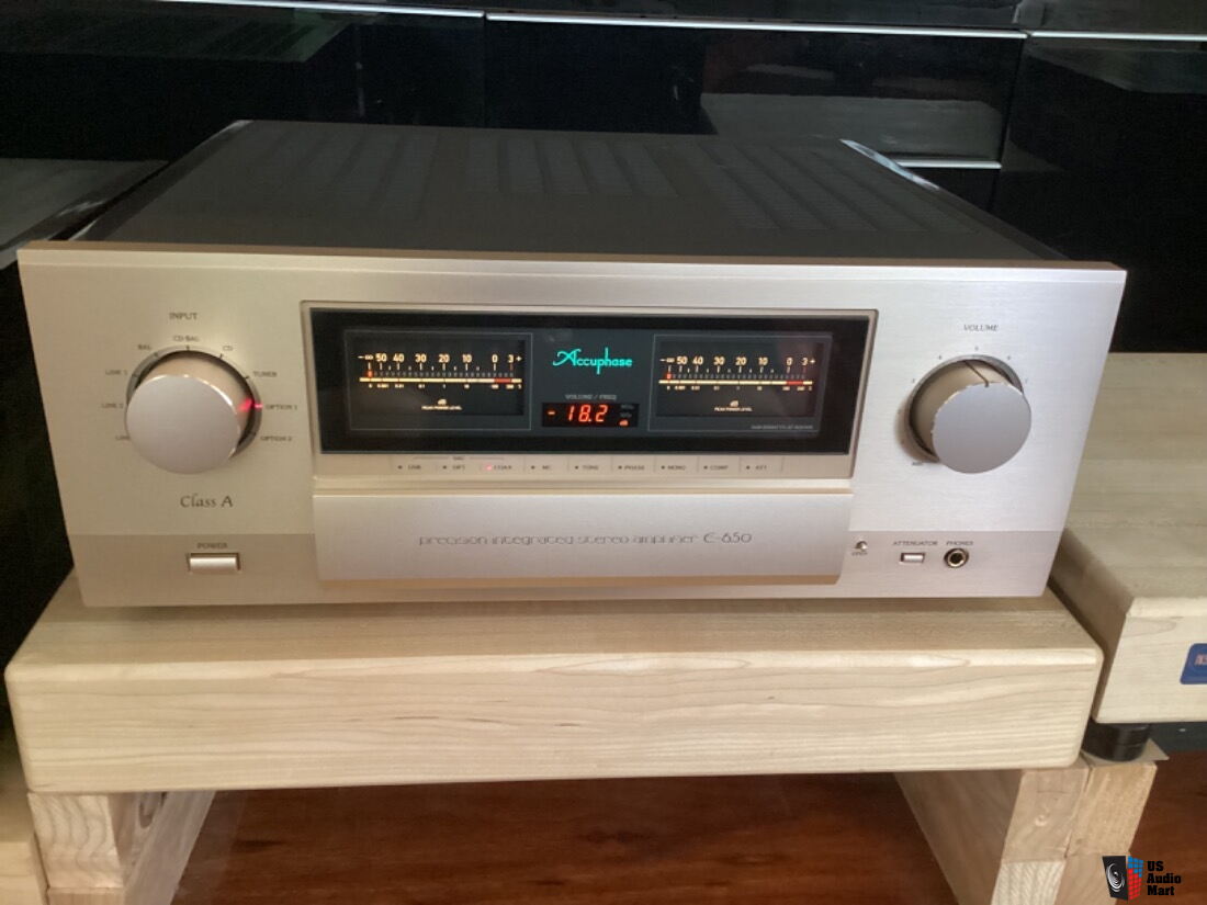 Accuphase E650 pure class A precision integrated amplifier, previously ...