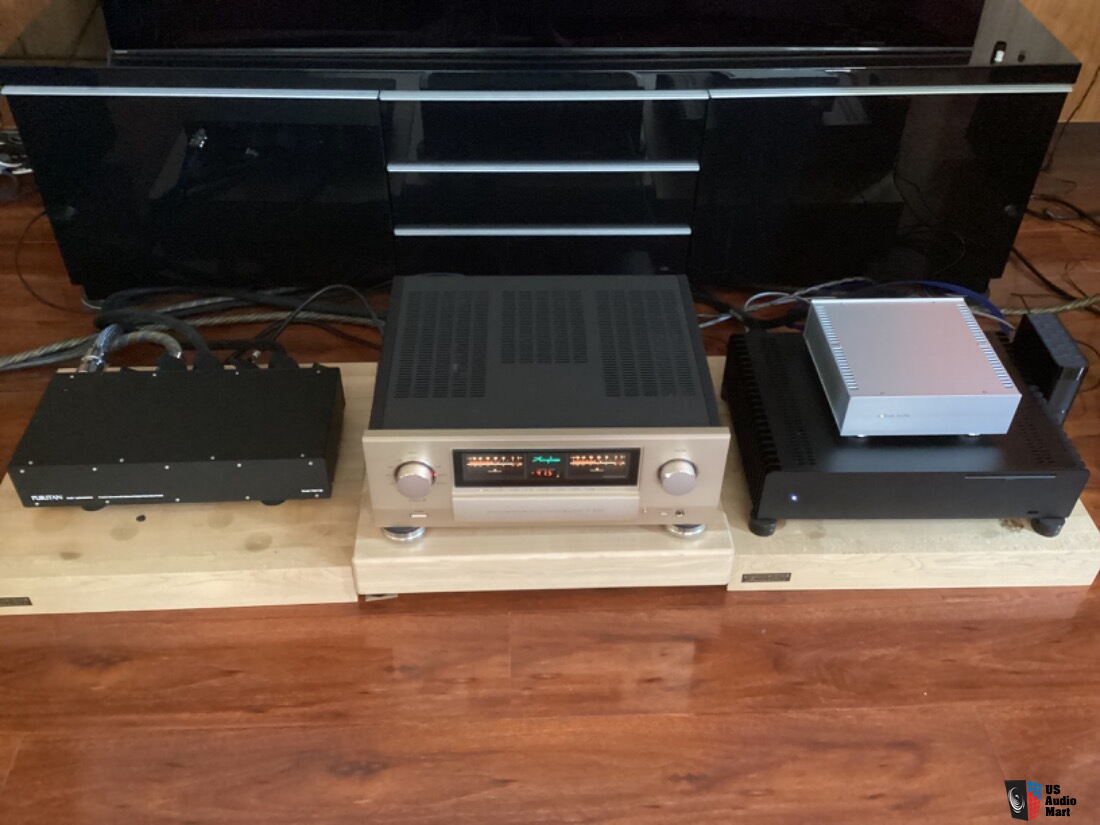 Accuphase E650 pure class A precision integrated amplifier, previously ...