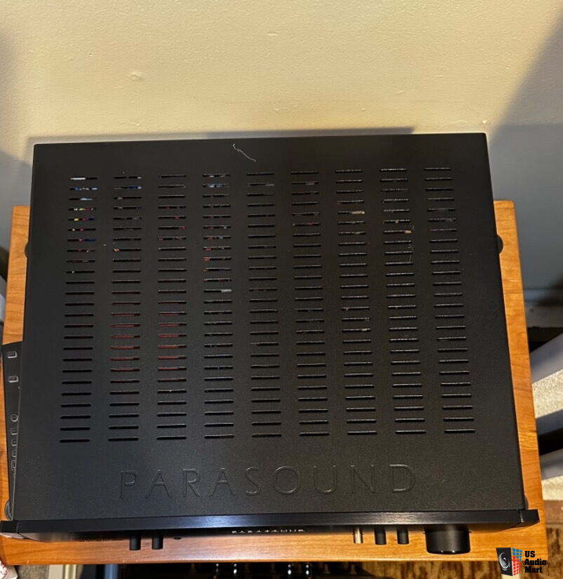 Parasound halo integrated amplifier Photo #4731584 - US Audio Mart