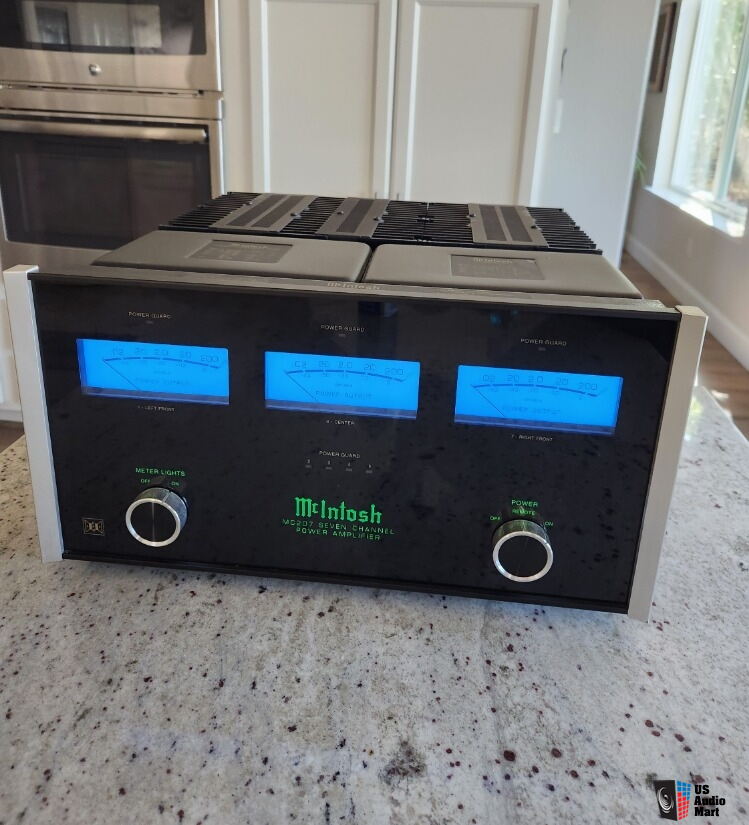 Mcintosh MC207 7 x200 wpc amplifier MC 207 Photo #4736043 - US Audio Mart