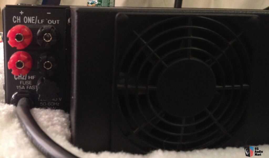 AB International 800.2 Pro Amplifier Photo #473644 - Canuck Audio Mart