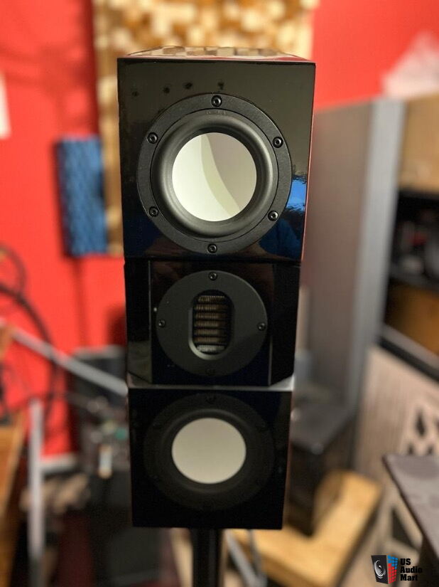 Evolution Acoustics Micro One Monitors with stands in excellent ...