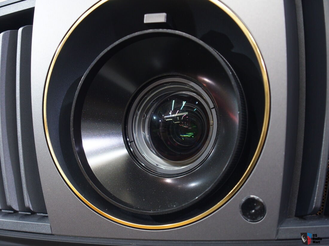 BenQ HT9050 4K UHD Laser Projector, HDFury, AudioQuest Vodka 48 HDMI ...