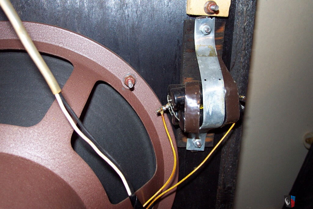 EV CORNER HORN Photo #475627 - UK Audio Mart