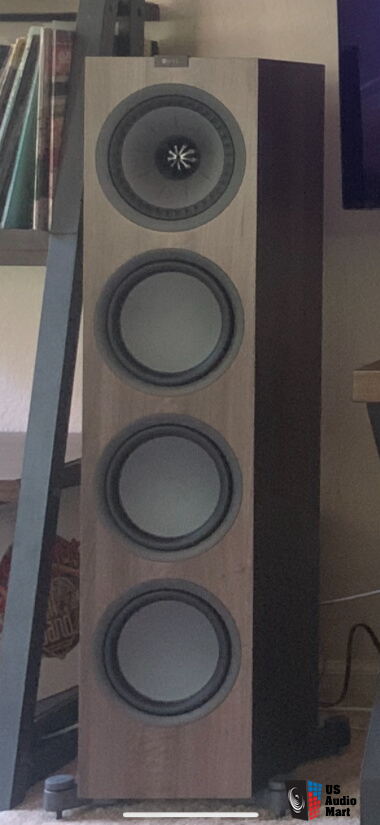 Pair of Walnut Kef Q950 Photo #4758155 - US Audio Mart