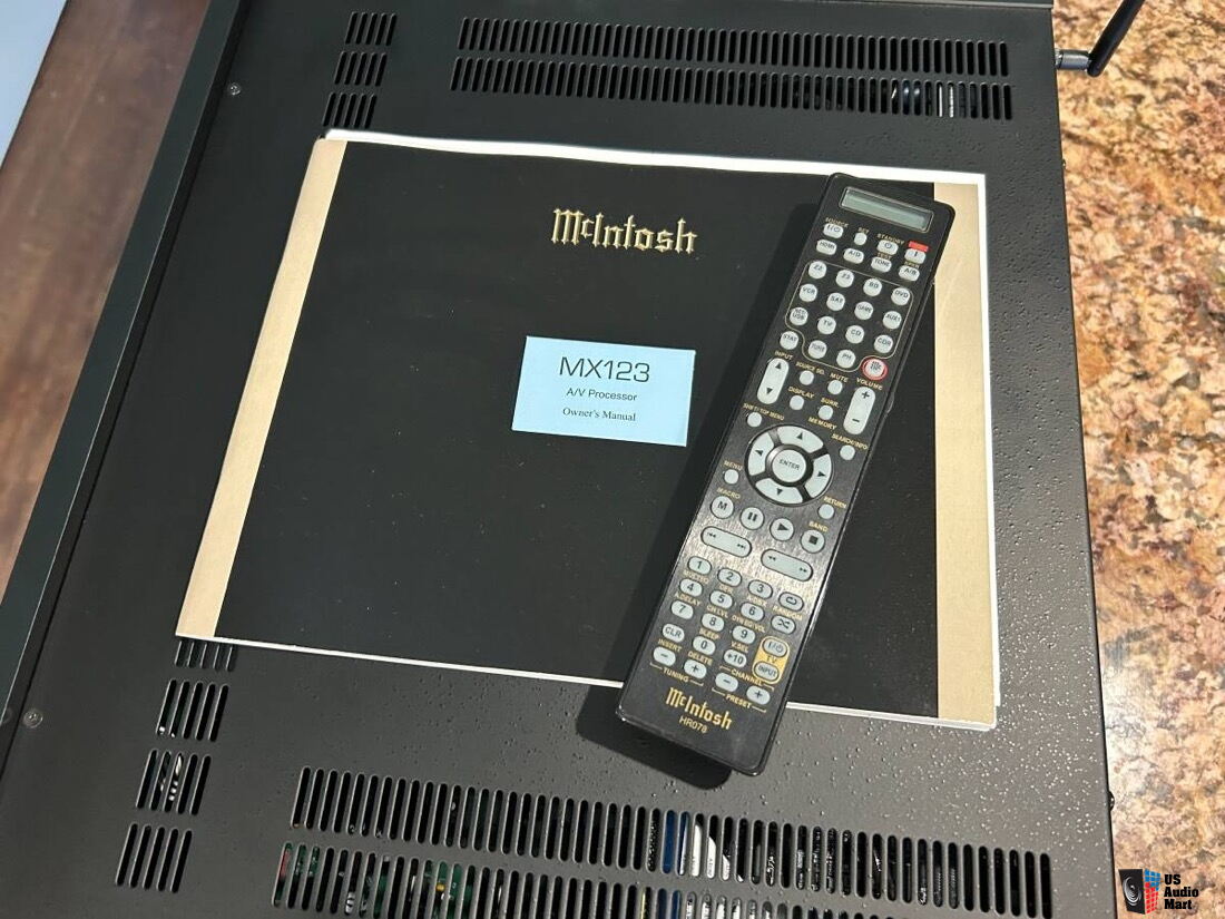 McIntosh MX123 A/V Processor - SWEET! Photo #4759330 - US Audio Mart