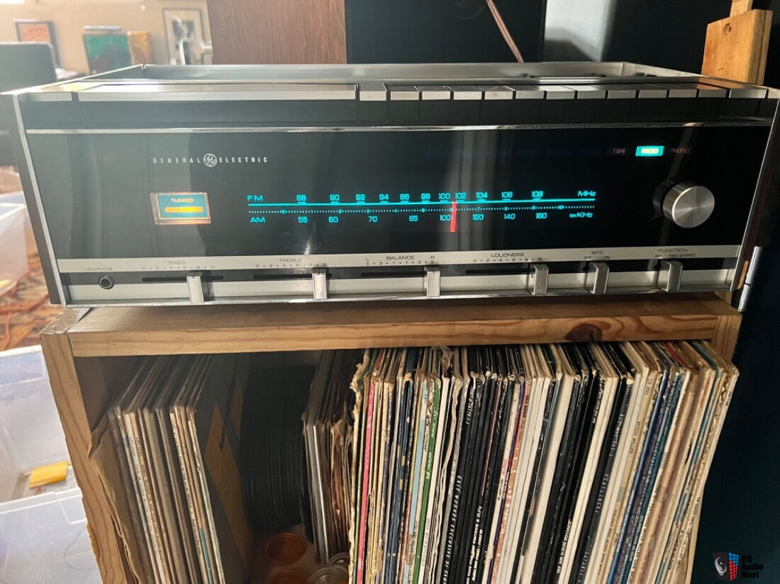 General Electric M9000a 12 cassette changer Photo #4759580 - US Audio Mart