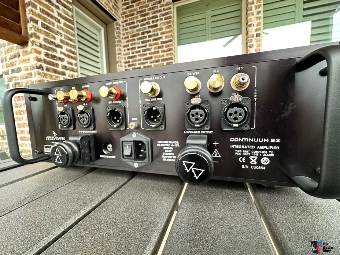 Jeff Rowland Continuum S2 integrated amp. Like new from 2021 Photo ...