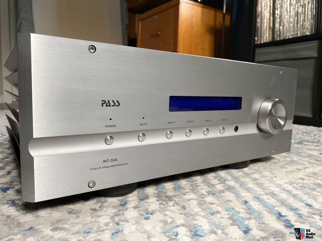 Pass Labs INT-30A - free S/H Photo #4762626 - US Audio Mart