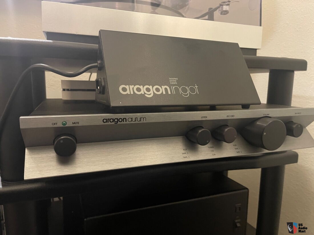 Aragon Aurum Preamp with Ingot Power Supply Unit Photo #4772532 - US ...