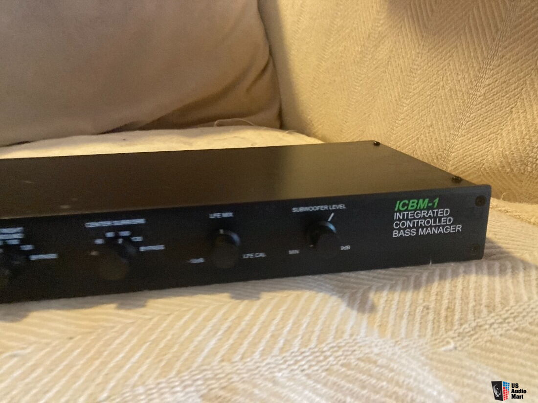 Outlaw Audio ICBM-1 six-channel bass management system Photo #4776653 ...