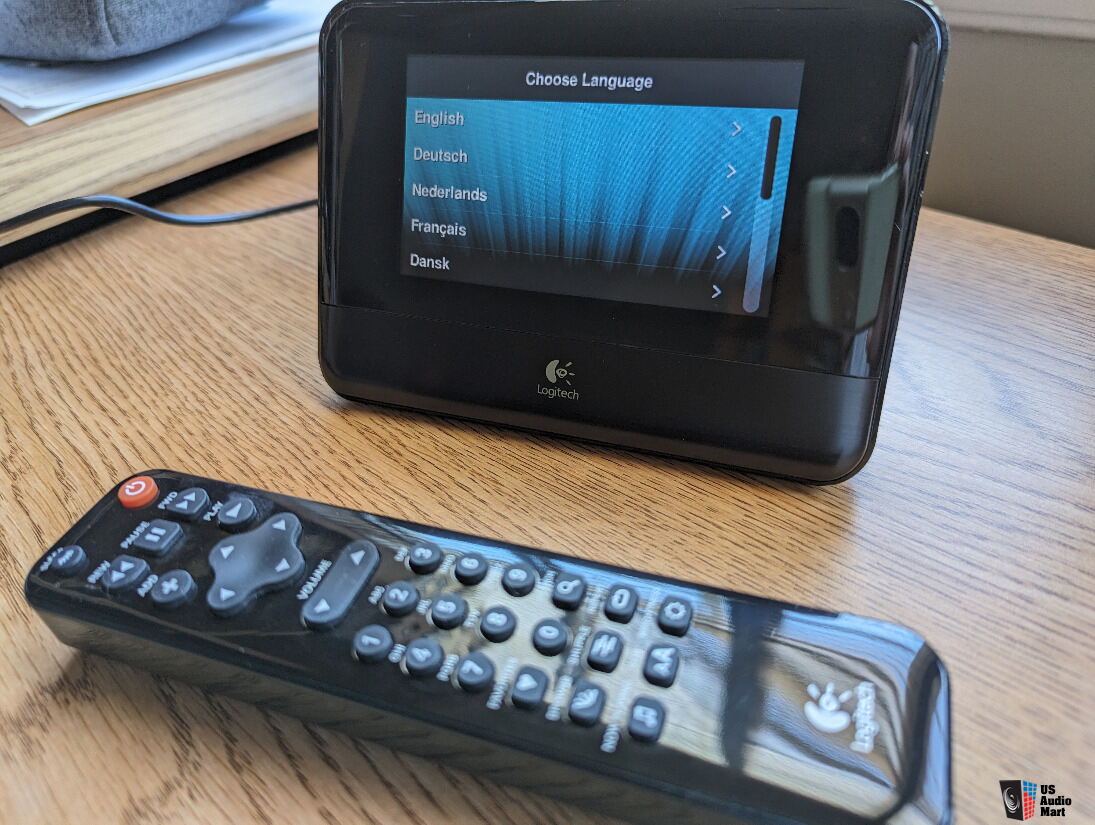 Logitech SqueezeBox Touch - Music Streamer Photo #4784971 - US Audio Mart