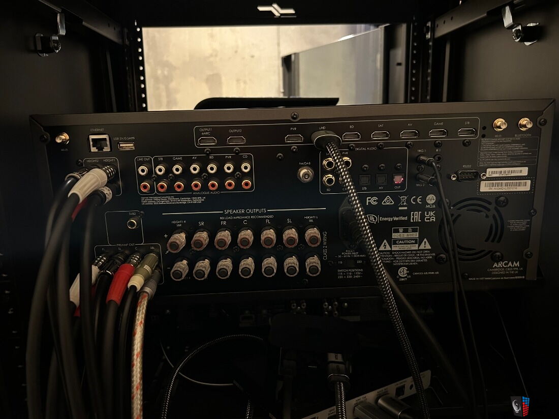 Arcam AVR5 with Full DIrac Bandwidth and Single Sub Bass Control ...
