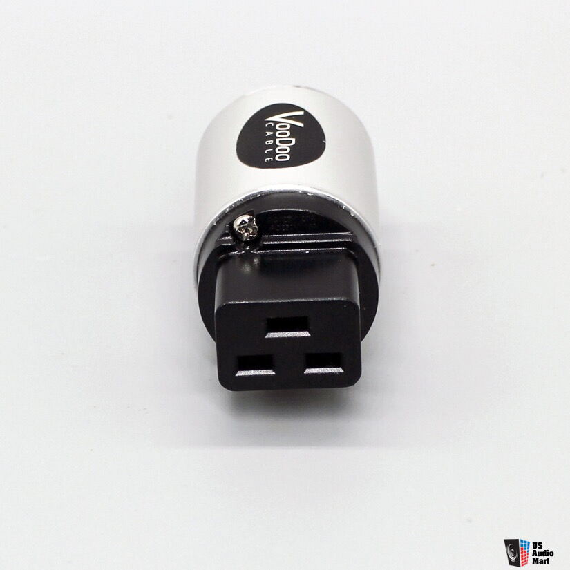VooDoo Premium Silver 15-amp to 20-amp IEC adapter Photo #4796071 - US ...