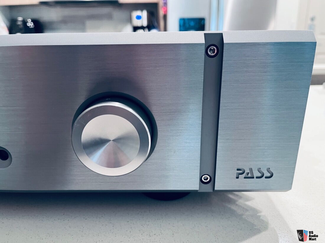 Pass Labs INT-25 Mint condition Photo #4800579 - US Audio Mart