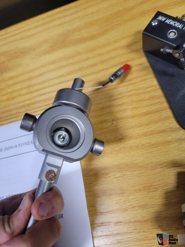 VPI Signature 9" Tonearm with Nordost Valhalla Wiring and Tonearm Base ...