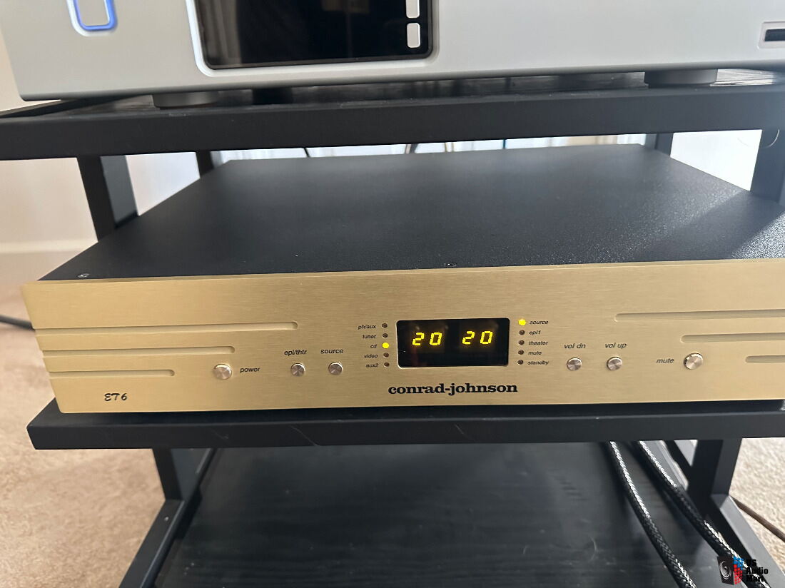 Conrad Johnson ET6SE Tube Preamplifier with CJ Teflon Caps Dealer Demo ...