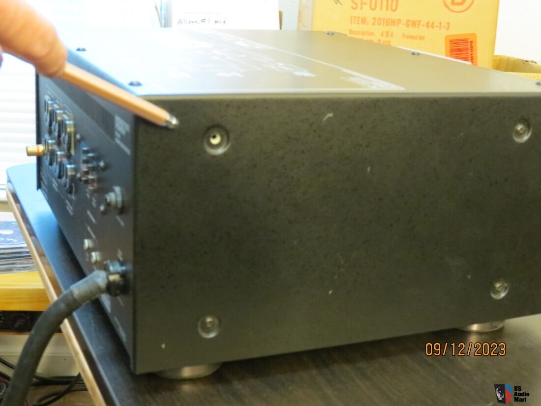 Monster AVS 2000 Photo #4813259 - US Audio Mart