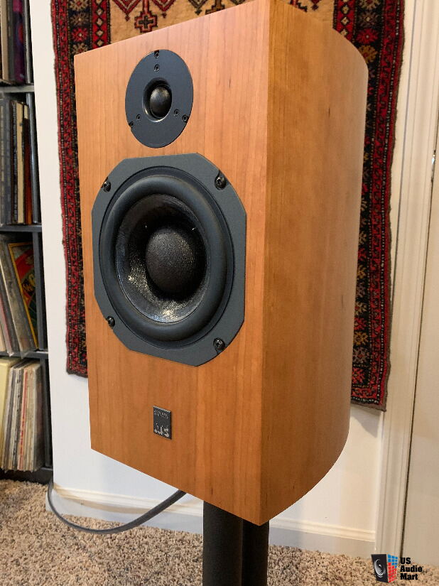 ATC SCM 19 v2 Bookshelf Speakers Photo #4823908 - UK Audio Mart