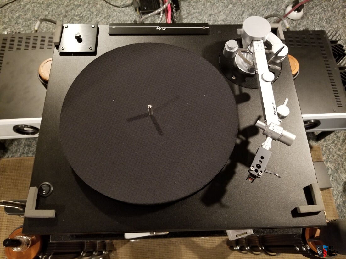 Dynavector DV500 Turntable w/matching Dynavector 507 MK2 tonearm Photo ...